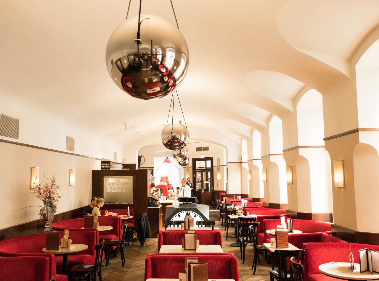 Imaginative. Since 1899 - Café Museum